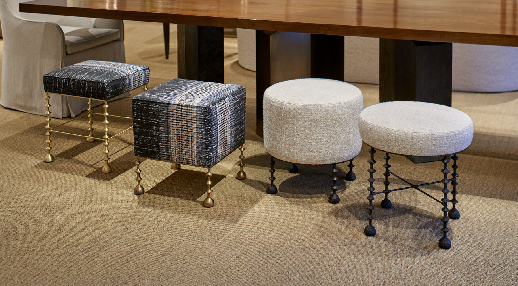 Benin Stool II round | Gregorius Pineo