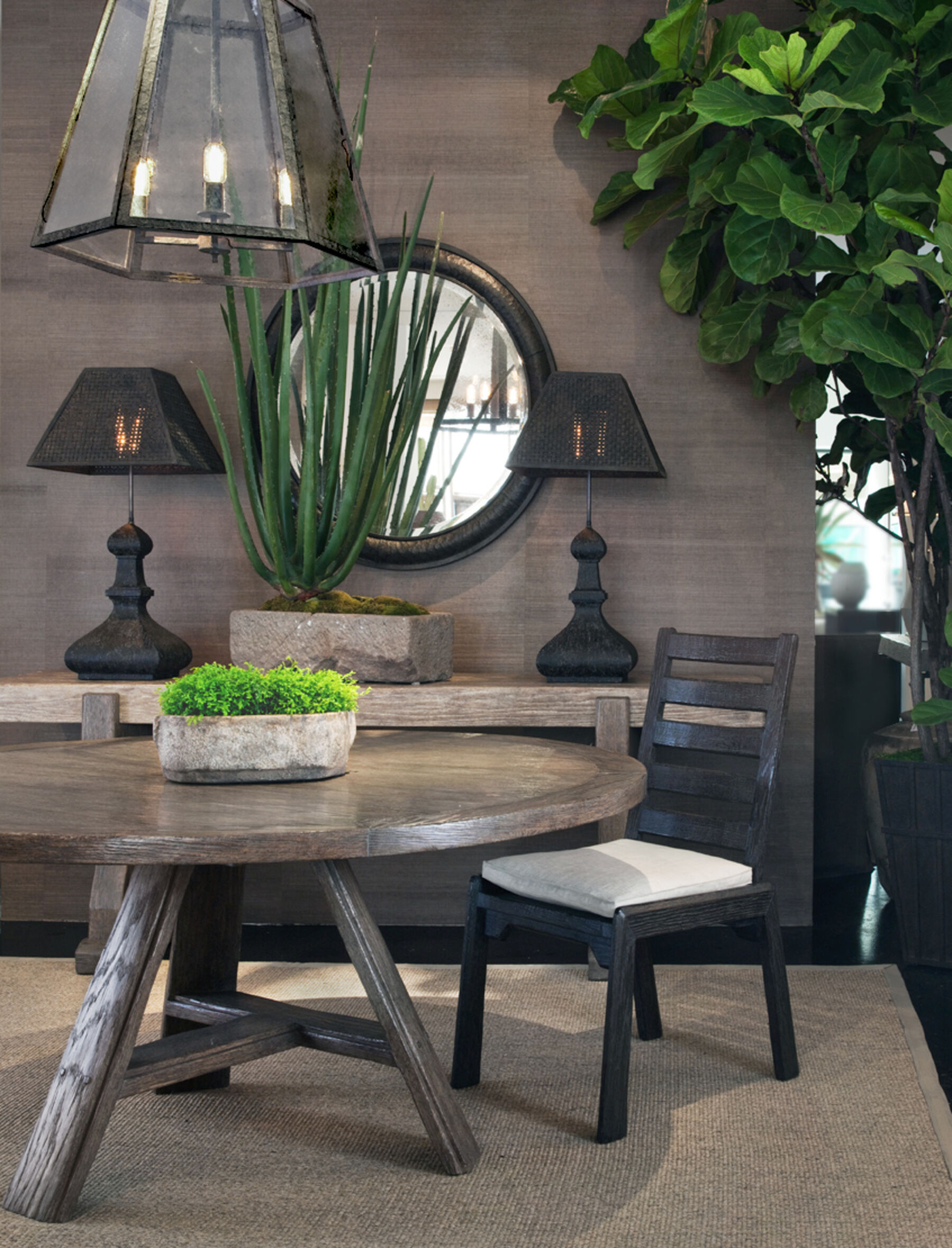 Liedekerke Dining Table | Gregorius Pineo