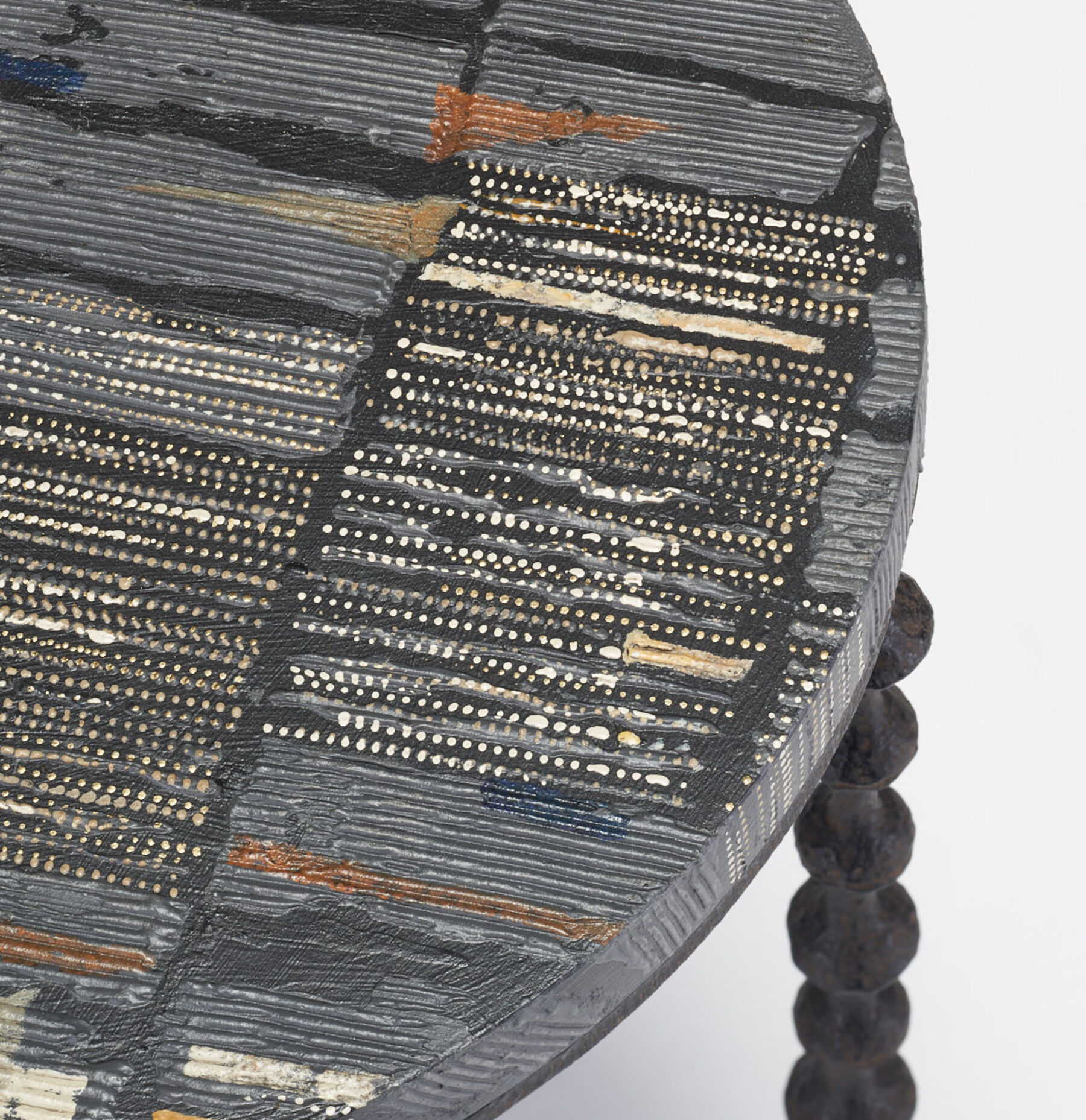 Benin Side Table round | Gregorius Pineo