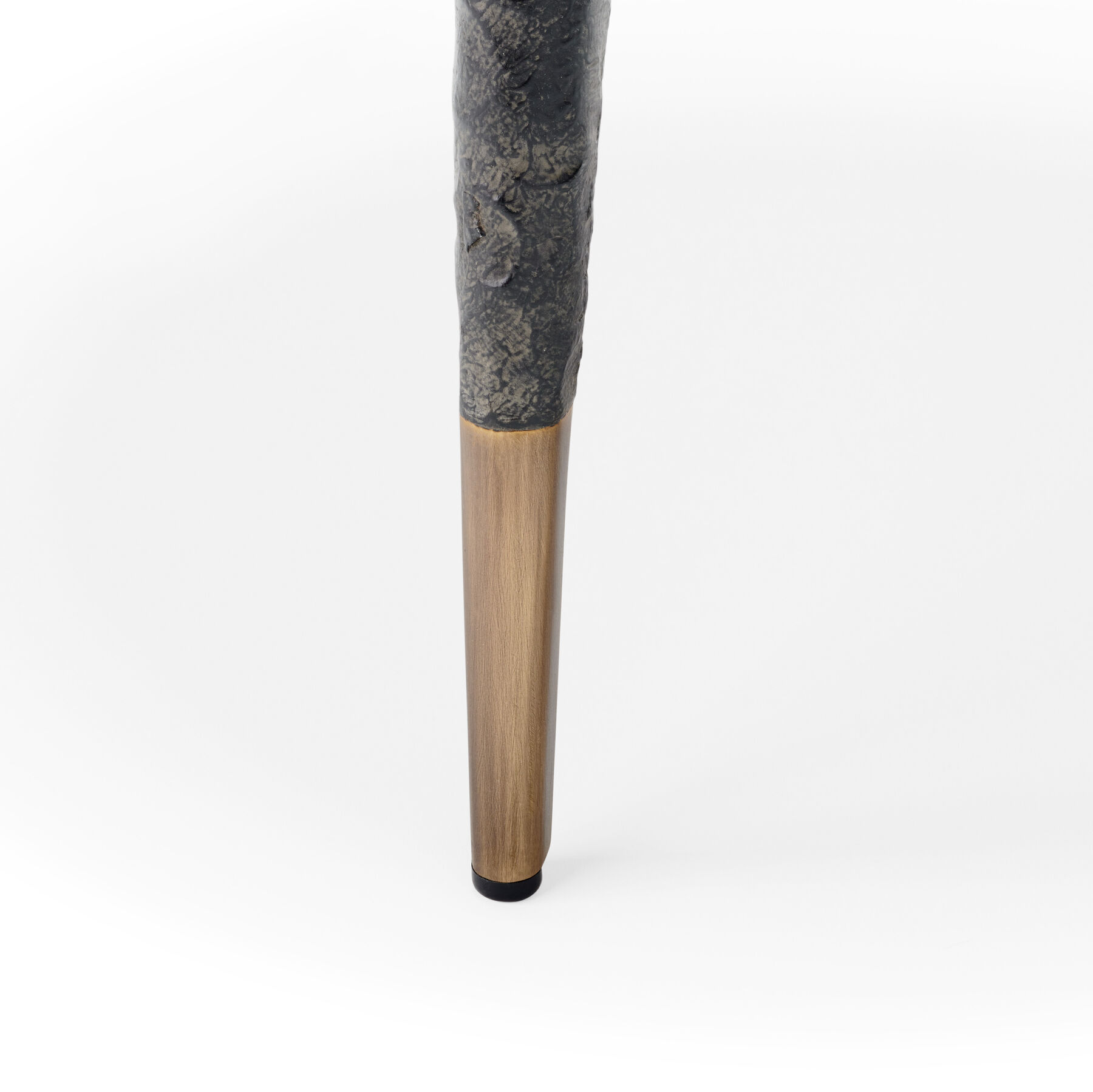 Xavier Side Table | Gregorius Pineo